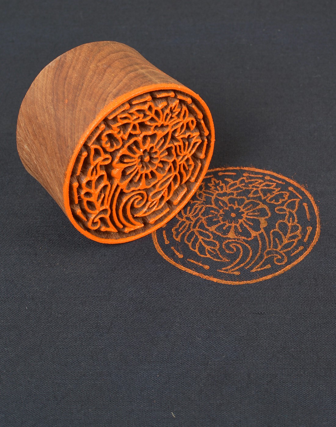Adorable Colouricious Wooden Blocks Round Floral Designs 553 ...
